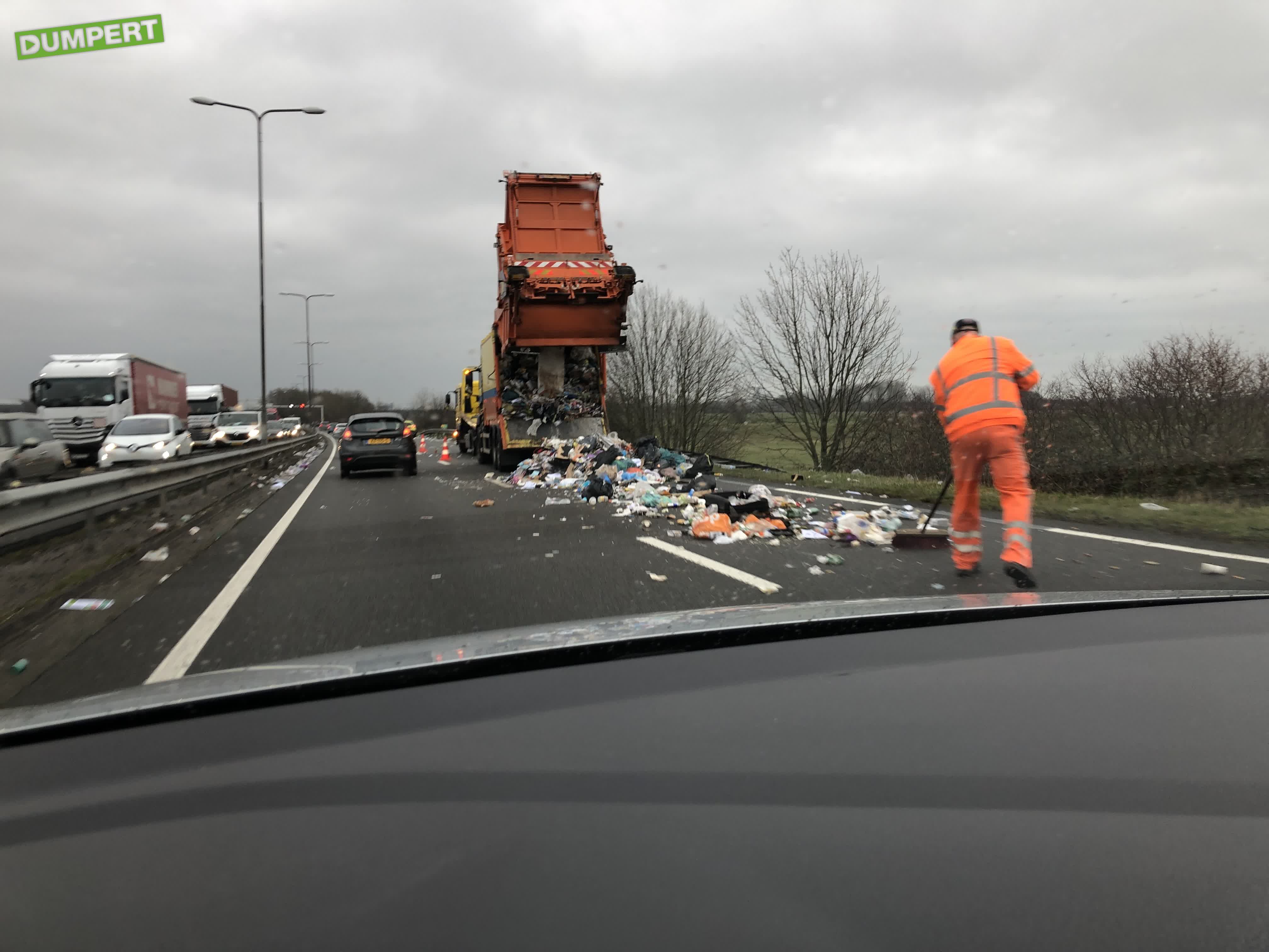 DUMPERT - Enorm toe aan weekend