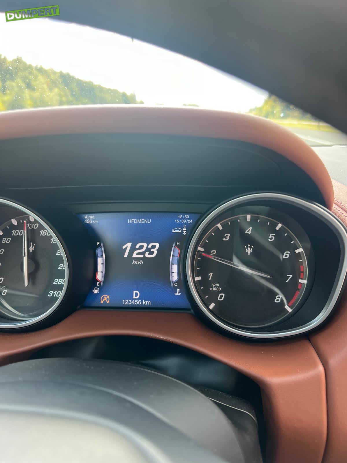 DUMPERT - Leuke kilometerstand