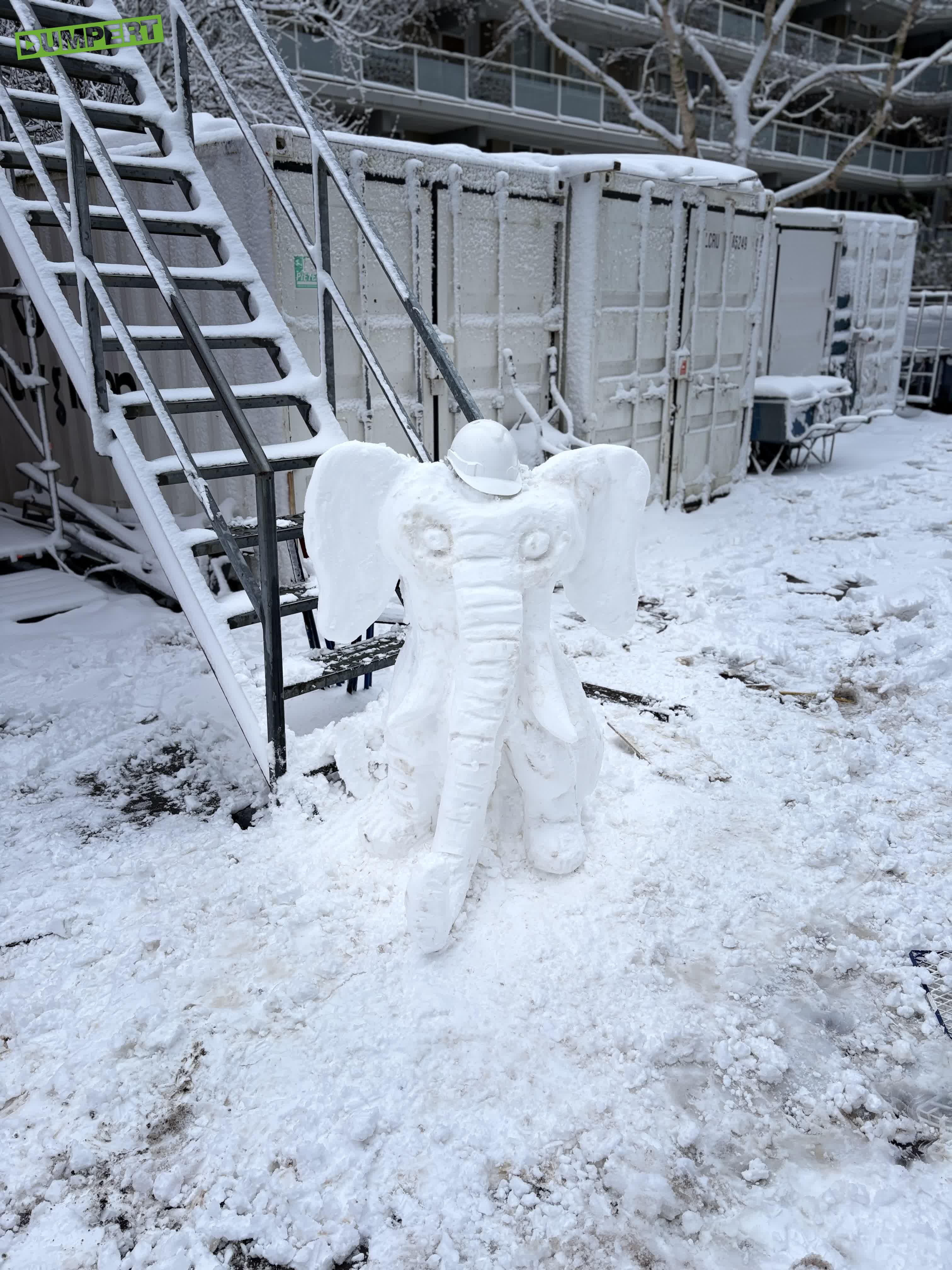 DUMPERT - Uitvoedertje olifant