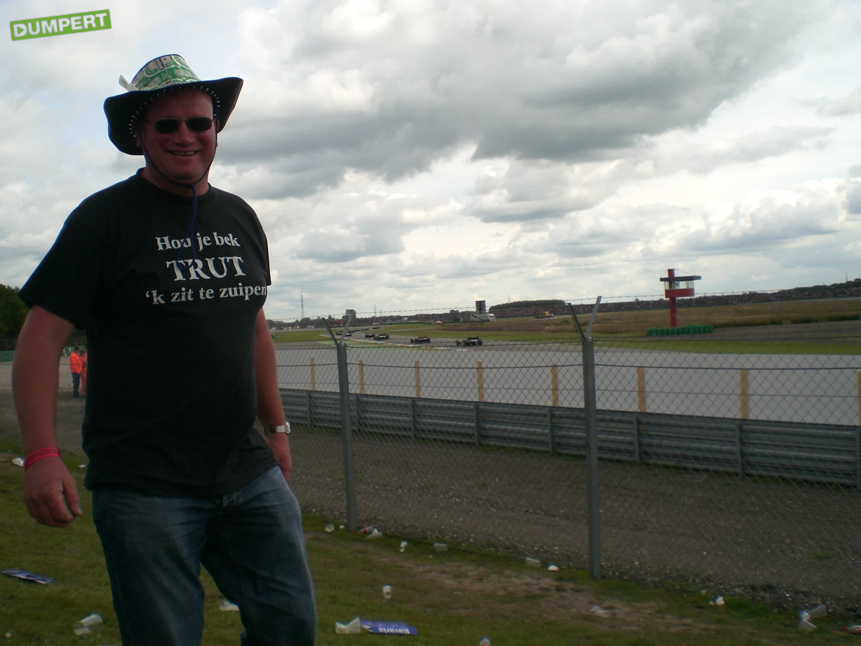 DUMPERT - Zomaar tijdens champ car in Assen