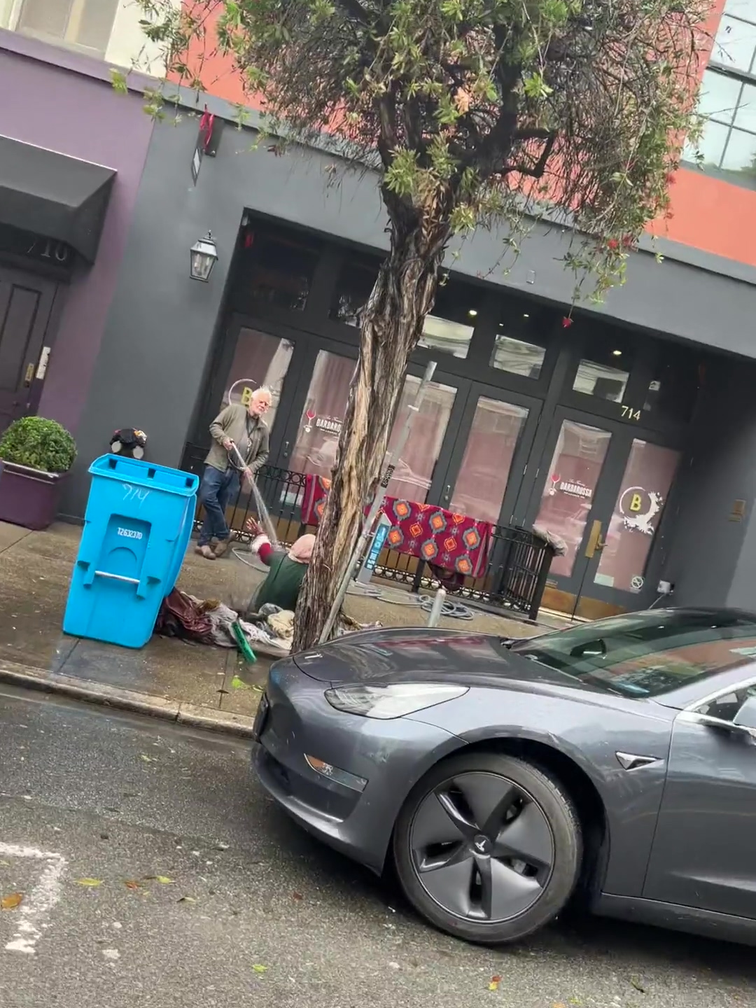 DUMPERT - Help me, help me