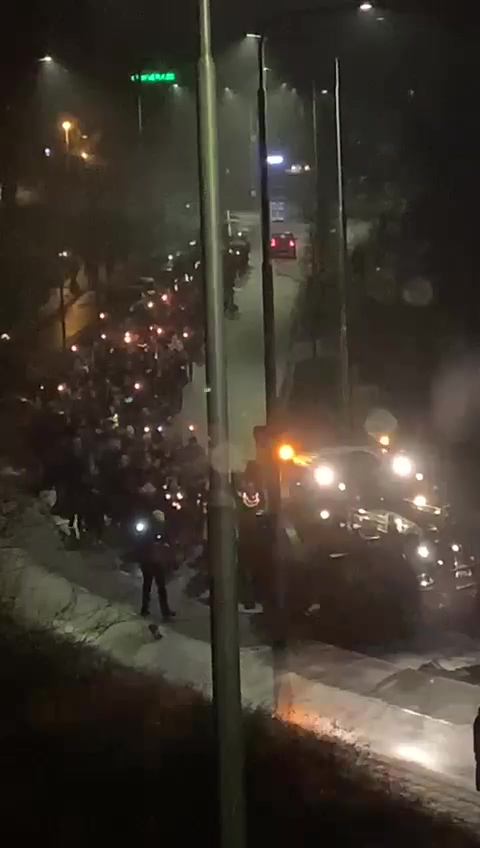 DUMPERT - Fakkeltocht in 058