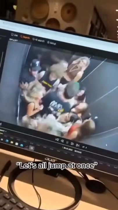 DUMPERT - Springen in de lift