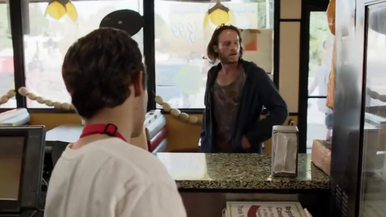 DUMPERT - Overval met roze pistool