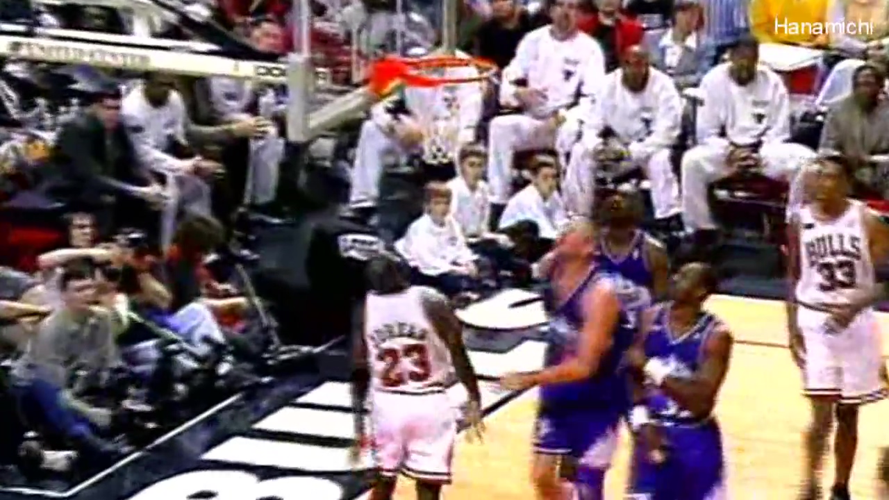 DUMPERT - Michael Jordan's Best Moves