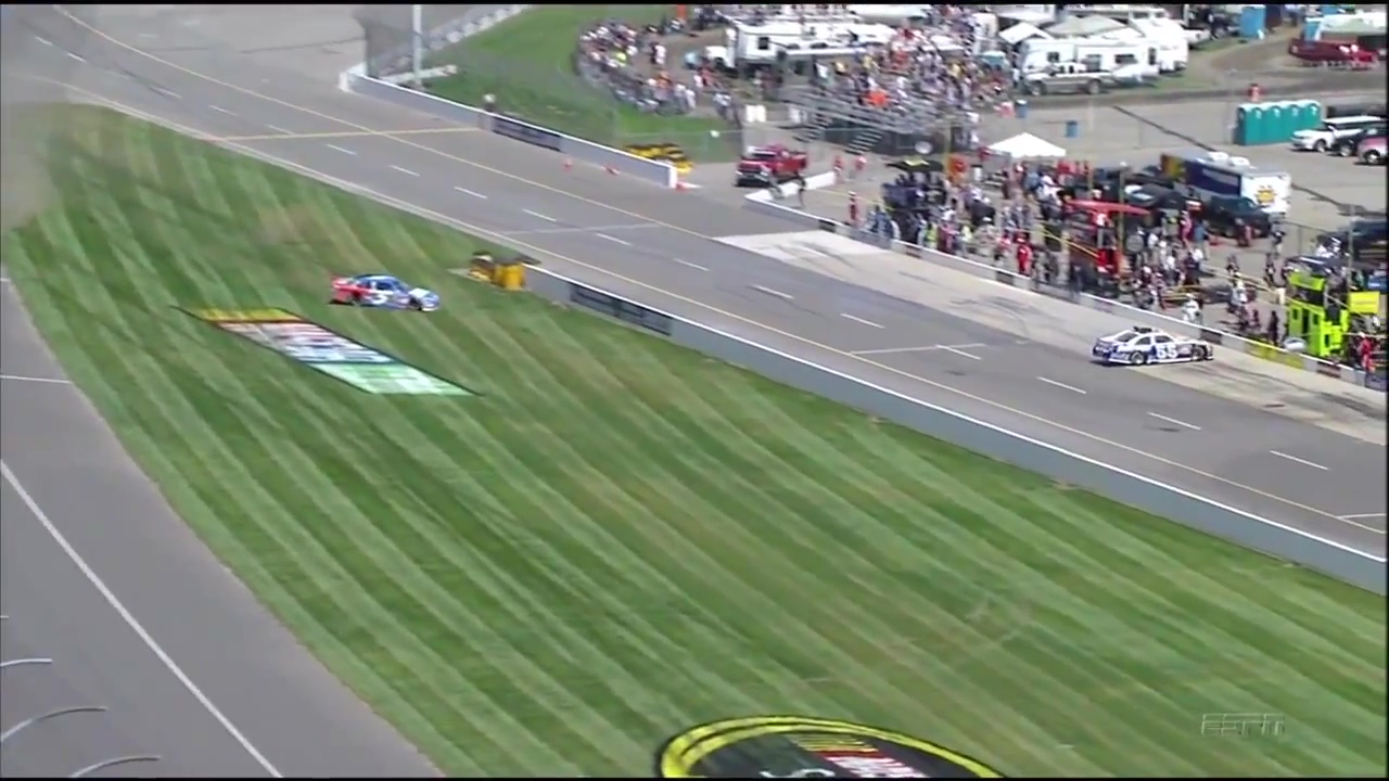 DUMPERT - Mark Martin crash @ 2012 Pure Michigan 400