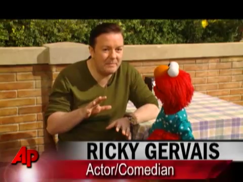 DUMPERT - Ricky Gervais bij Elmo op bezoek