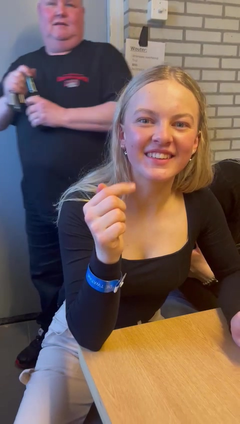 DUMPERT - Where you come from?