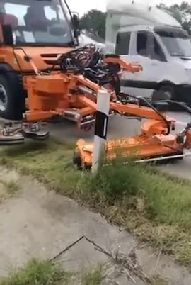 DUMPERT - Handige maaimachine