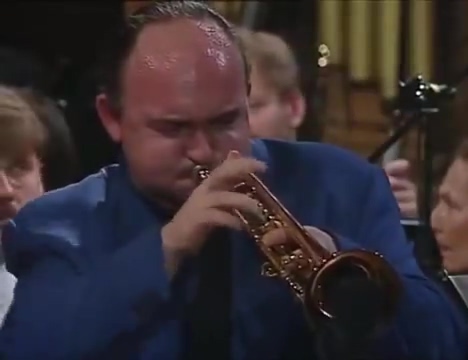 DUMPERT - James Morrison doet onmogelijke trompetsolo