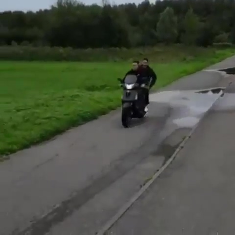 DUMPERT - Stuntje voor de sfeer