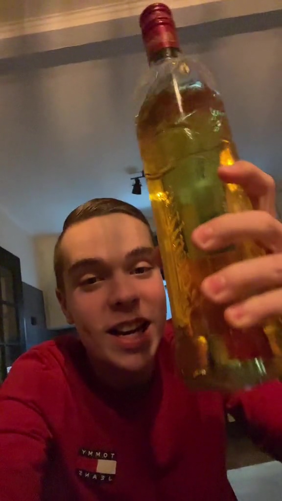 DUMPERT - Even indrinken voor het nieuwe jaar