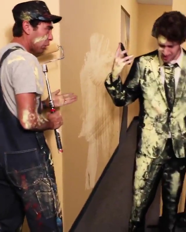 DUMPERT - Pas op: natte verf