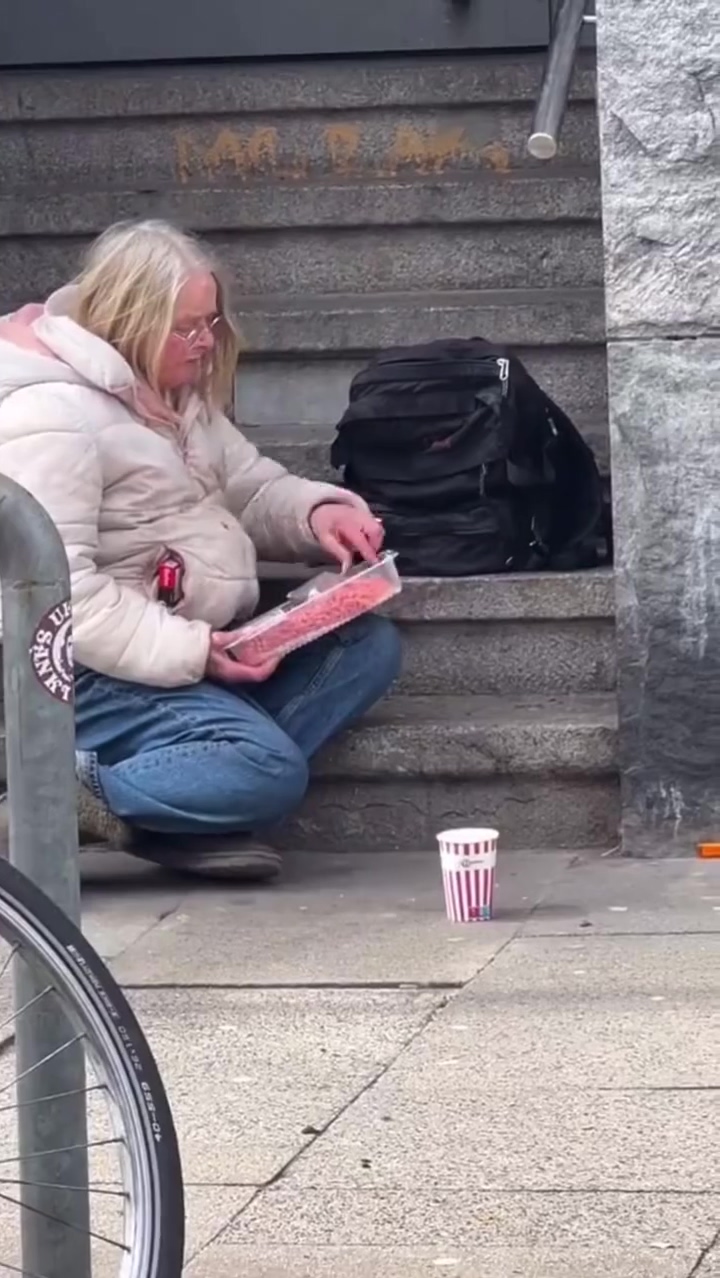 DUMPERT - Lekker ontbijtje met vers gehakt