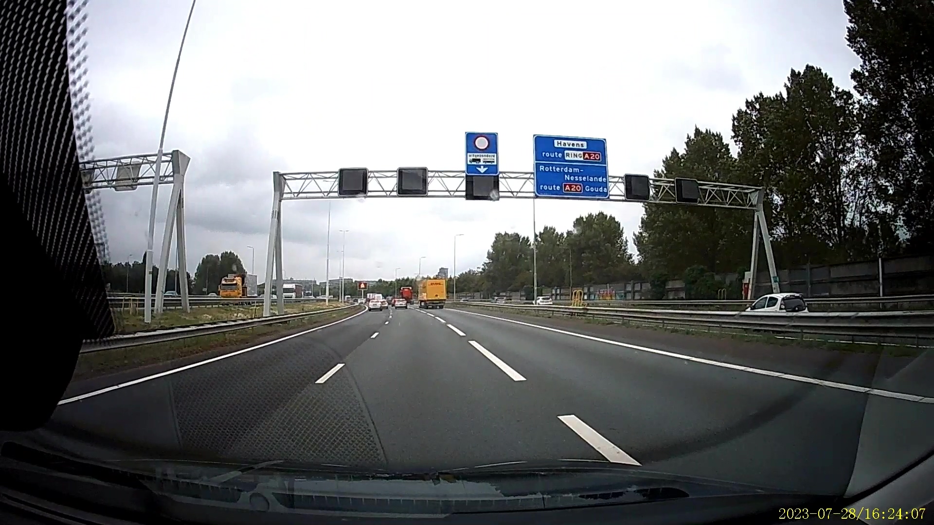 DUMPERT - Spookrijder op A16