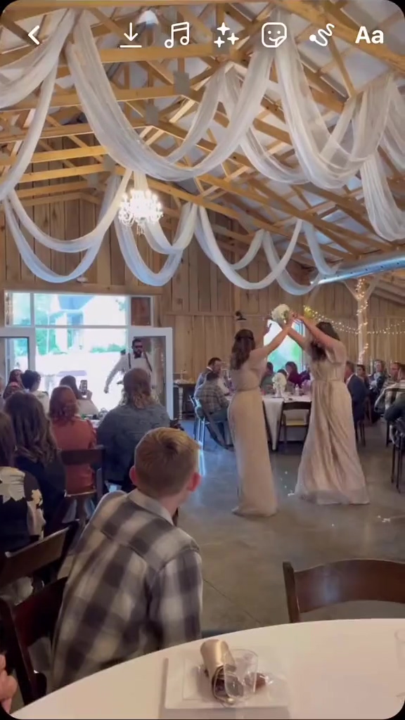 DUMPERT - Je huwelijk beginnen met een klapper