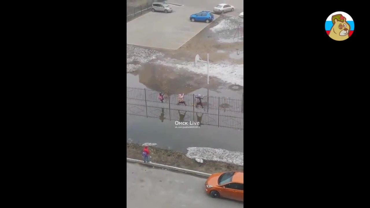 DUMPERT - Naar school op zijn Russisch