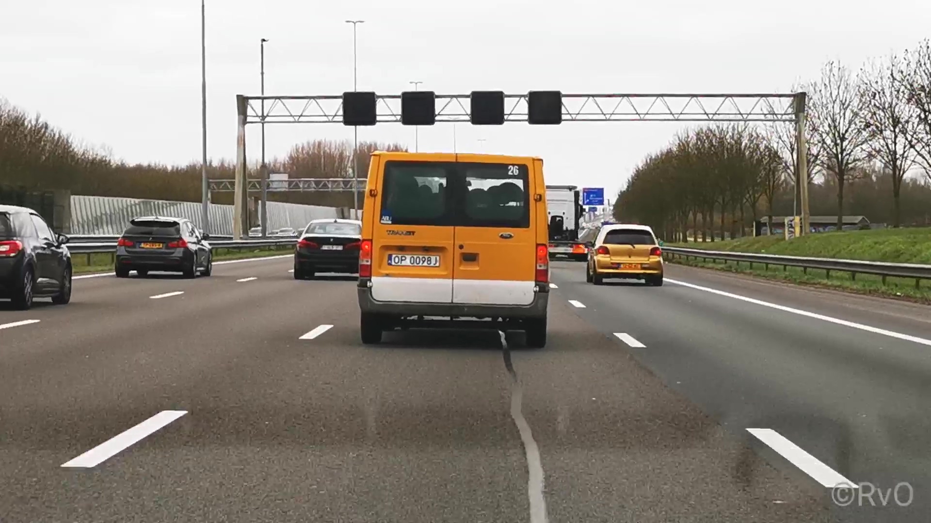 DUMPERT - Lekker lam op de A2