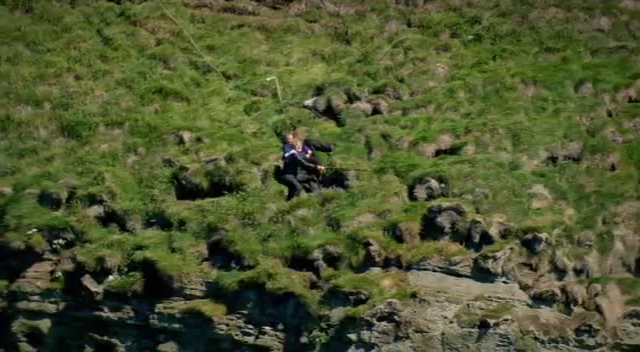 DUMPERT - Gordon Ramsay - Puffin Bird