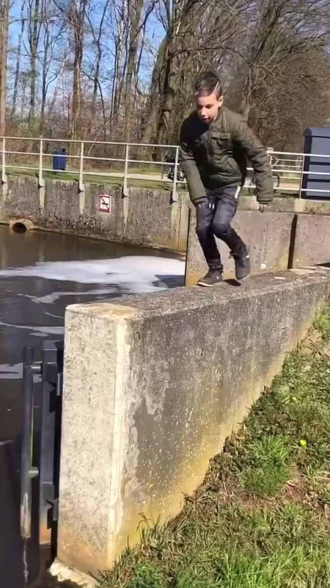 DUMPERT - Kom maar springen!