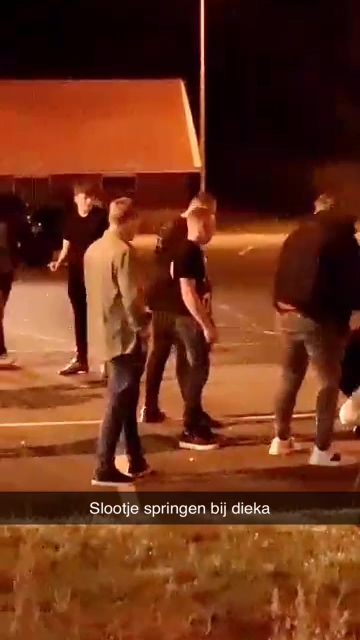 DUMPERT - Knokken en slootje springen bij nachtclub