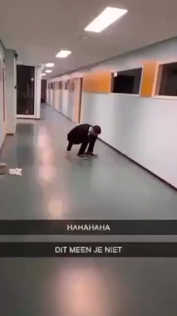 DUMPERT - Schijt aan deze school