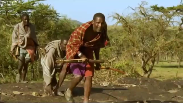 DUMPERT - Classic: Vlees stelen van leeuwen