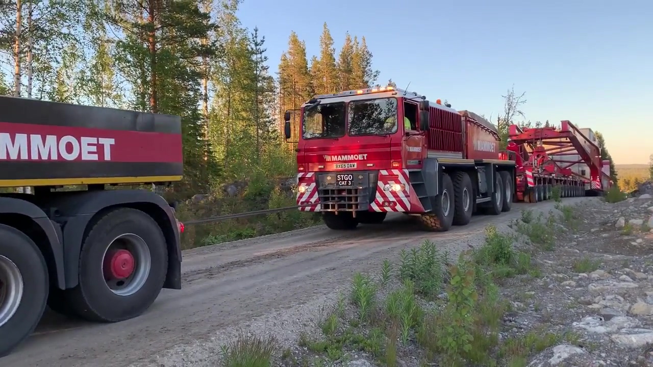 DUMPERT - Speciaal transport in Zweden