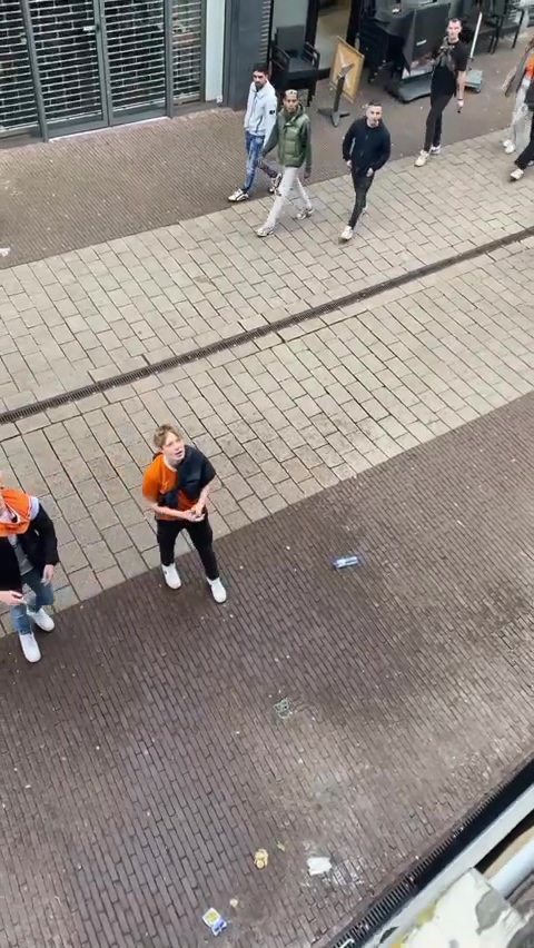 DUMPERT - Gratis bier?!