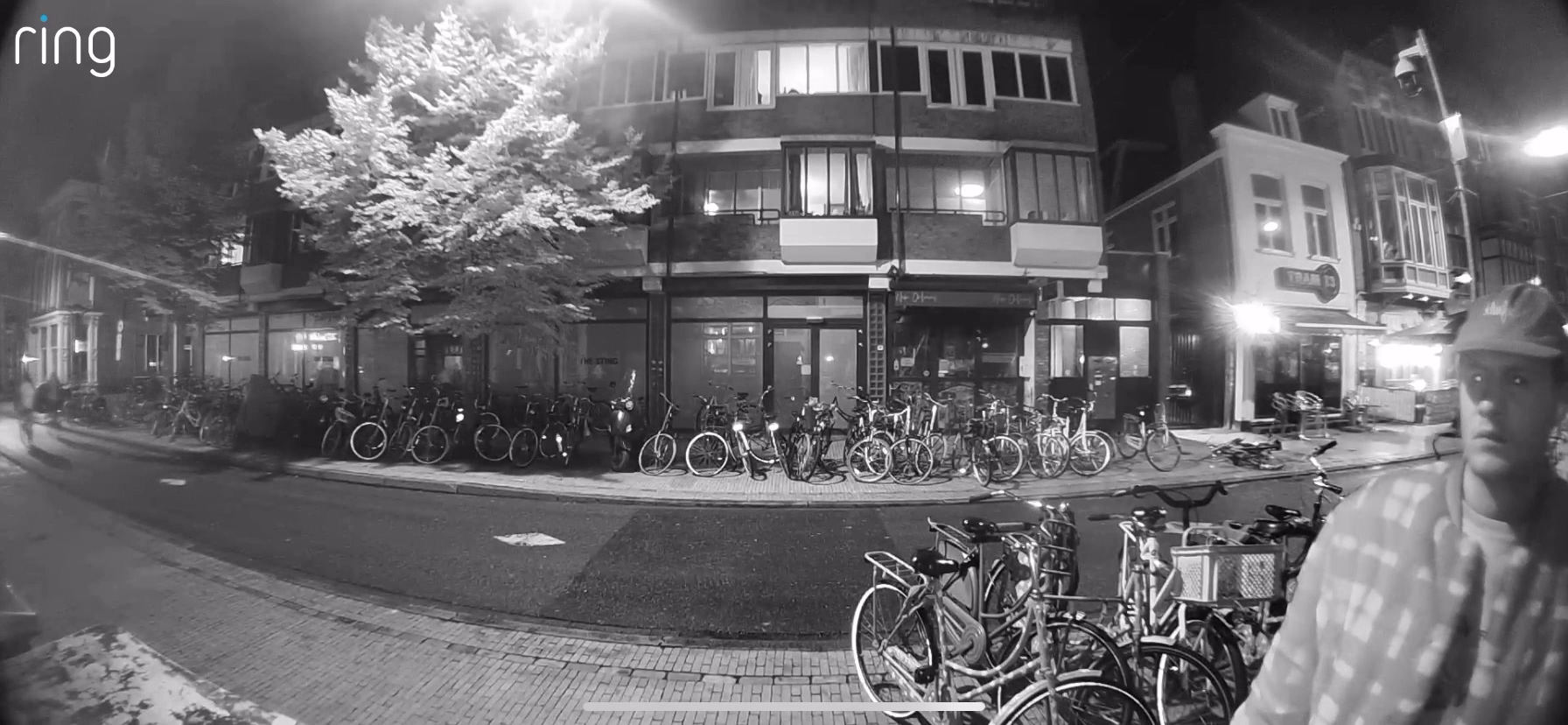 DUMPERT - Dronken malloot is zn fiets kwijt