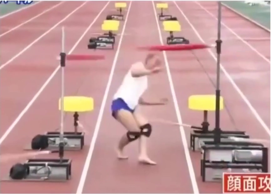 DUMPERT - Extreem Japans hordelopen