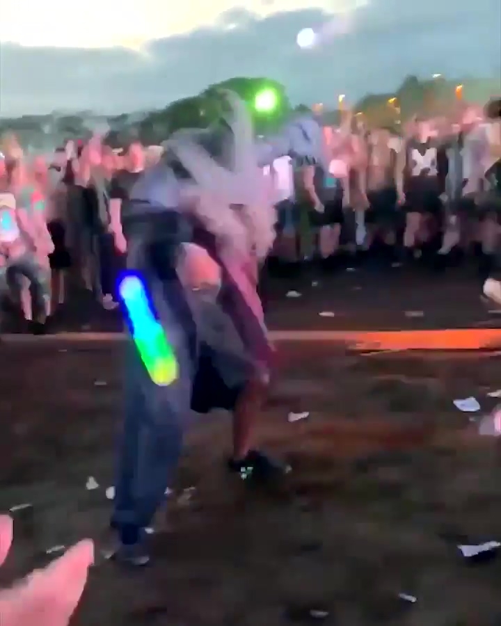 DUMPERT - Gandalf the Rave