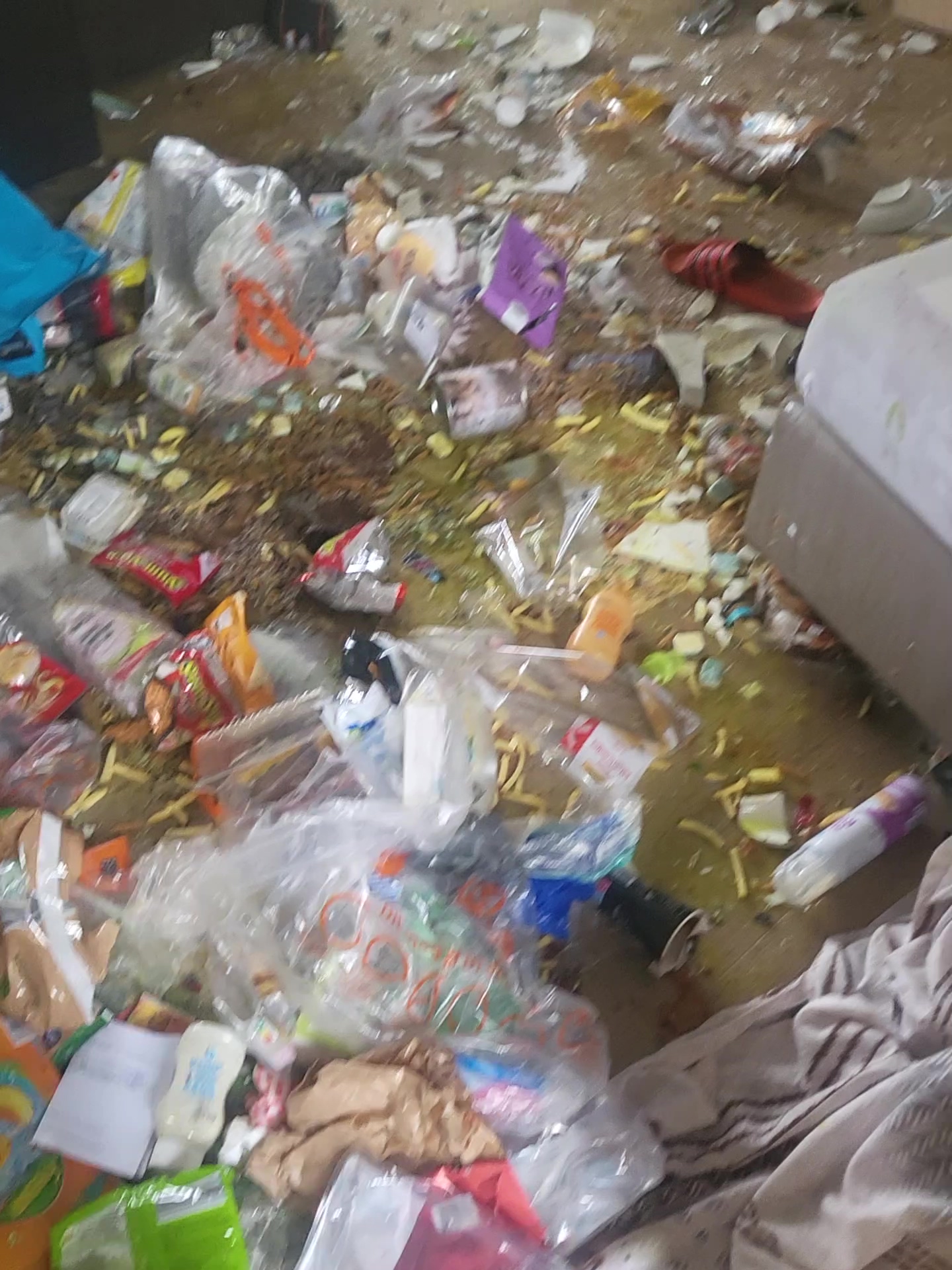 DUMPERT - Appartement gesloopt