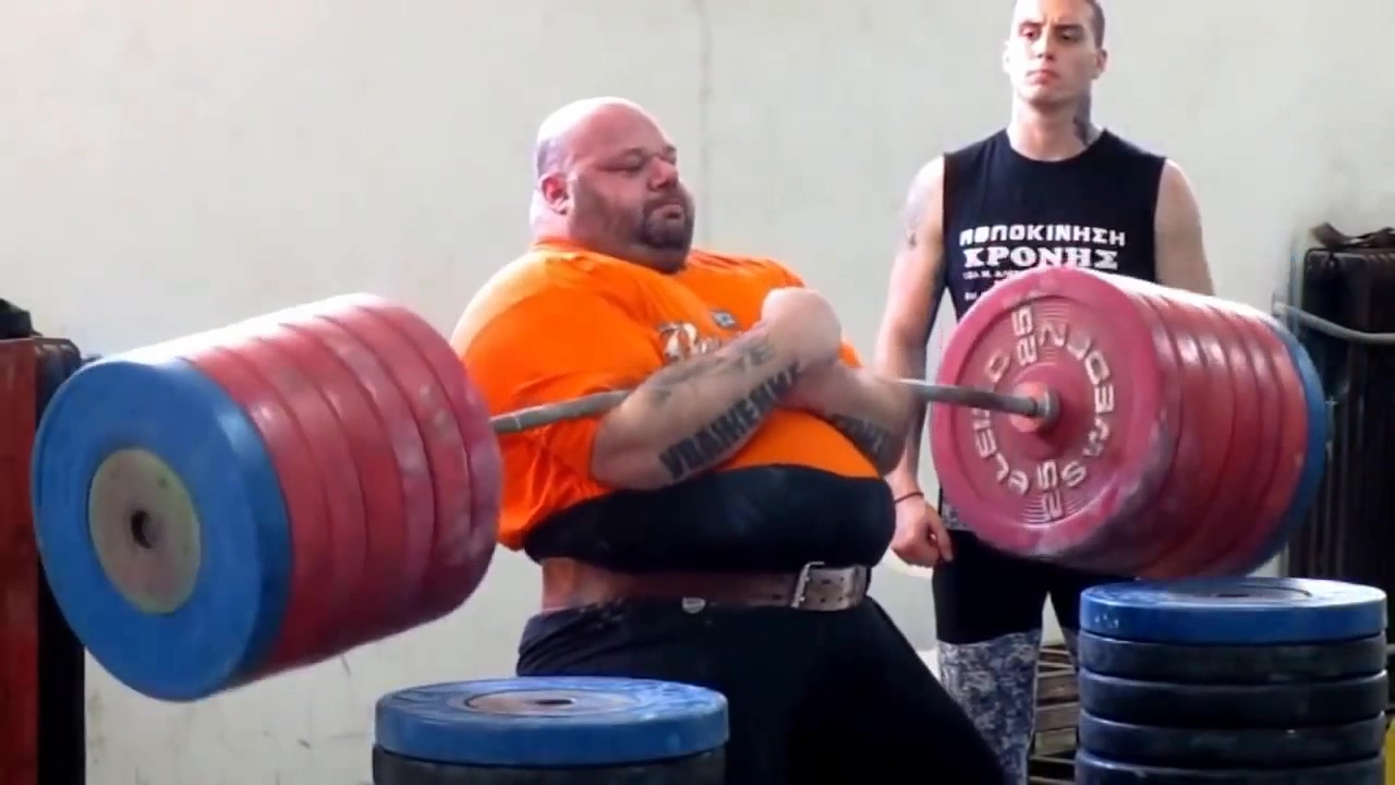 DUMPERT - Sterke man is sterk