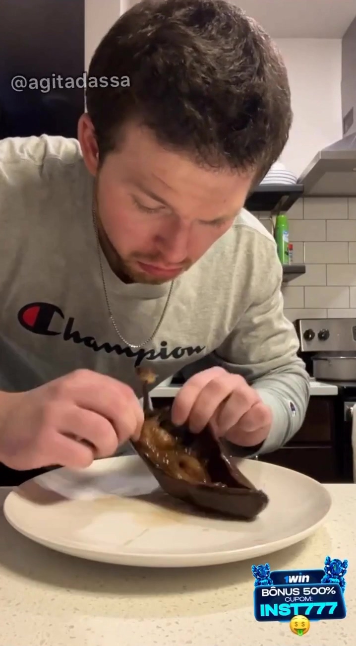 DUMPERT - Lekker verrotte bananen eten
