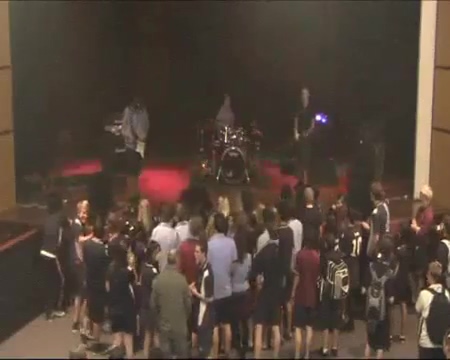 DUMPERT - Stagediving FAIL