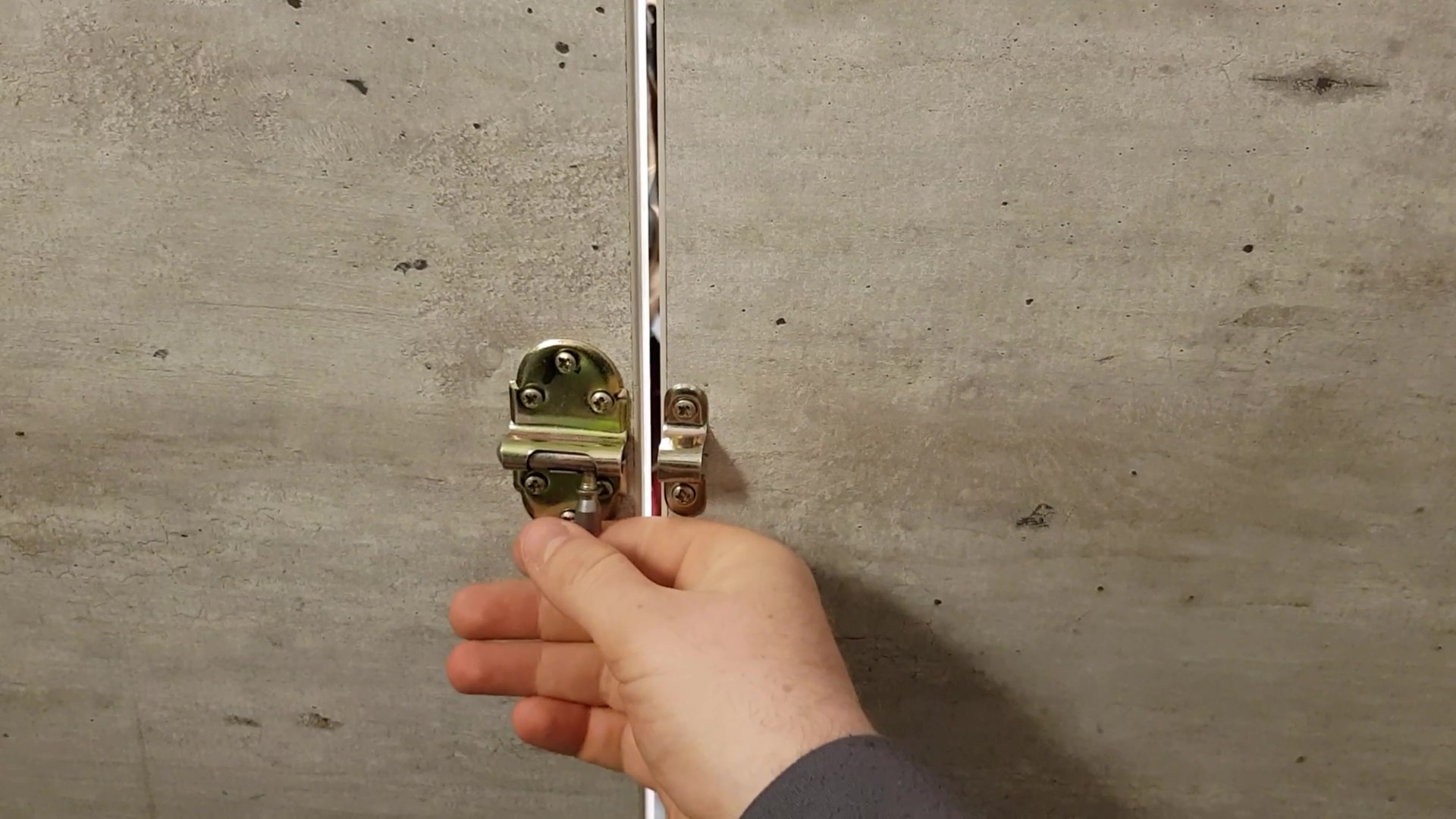 DUMPERT - Zo die is dicht