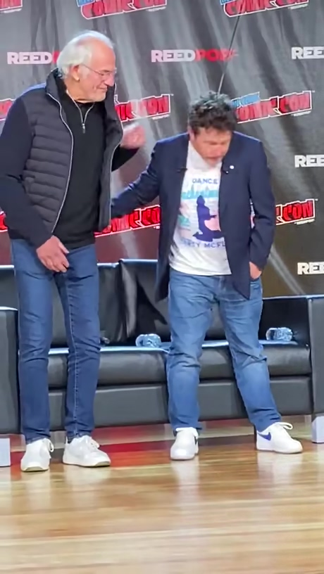 DUMPERT - Reunie op Comic Con