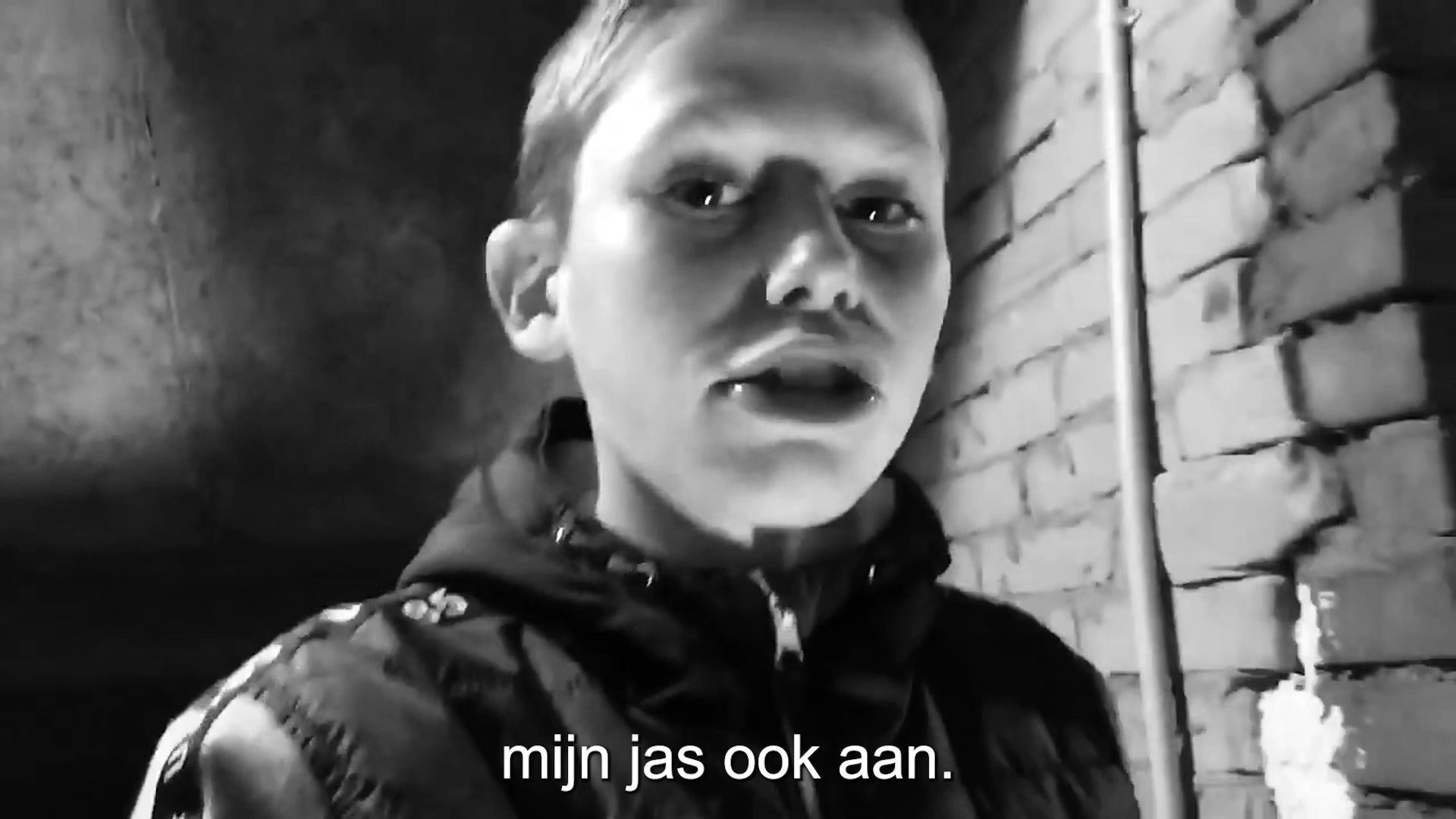 DUMPERT - Dumpert huisband - Ik val van de trap in adagio G mineur