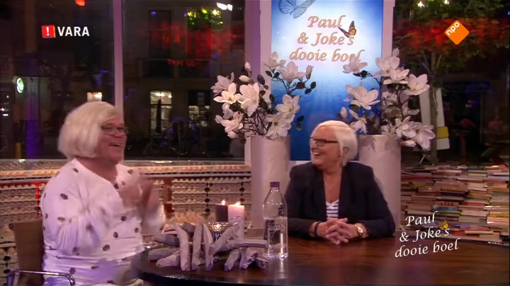 DUMPERT - Paul de Leeuw imiteert Medium Joke