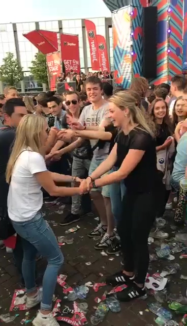 DUMPERT - Spring maar vriend!