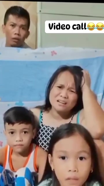 DUMPERT - Ff videobellen met papa