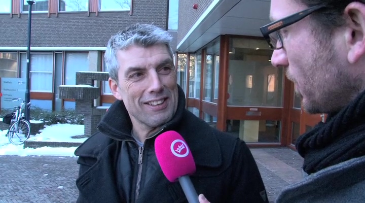 DUMPERT - Tom en het Amersfoortse Spöökraadslid