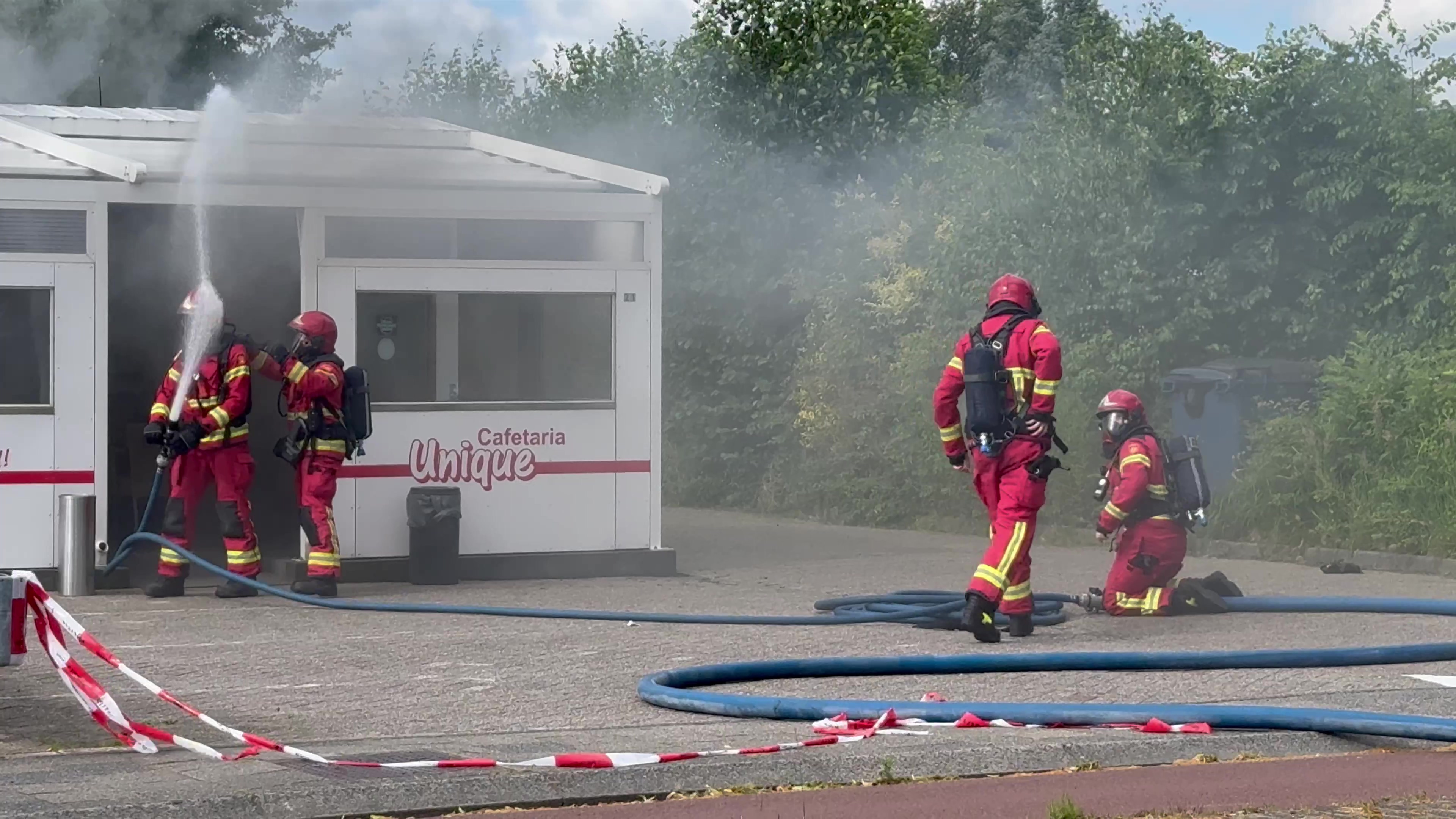 DUMPERT - Brandje blussen gaat fout