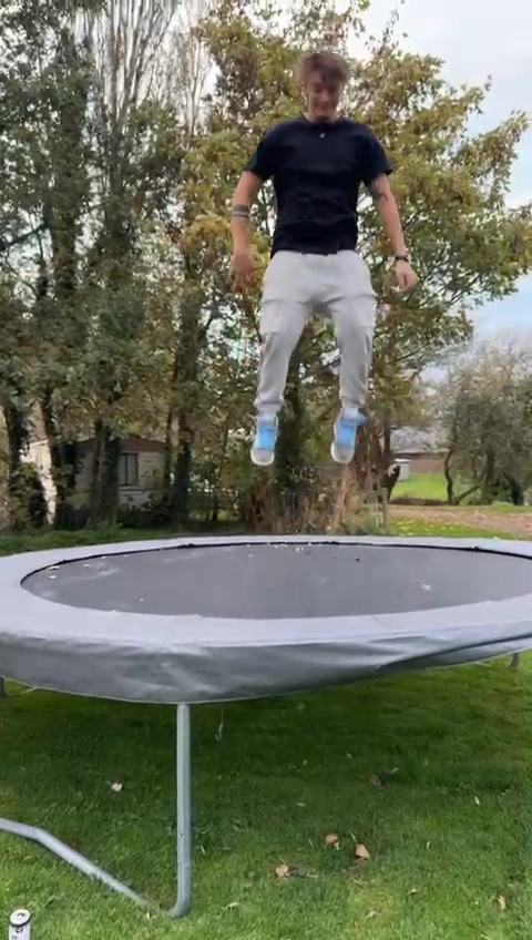 DUMPERT - Check mijn backflip