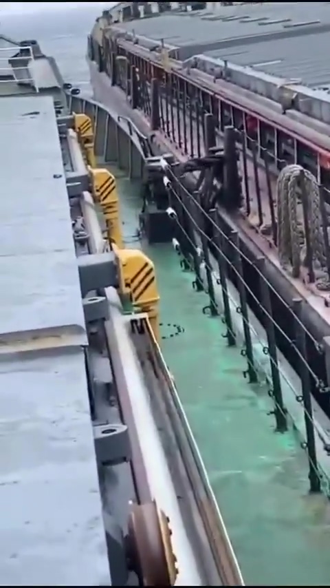 DUMPERT - Ehmm schipper?