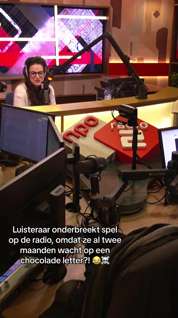 DUMPERT - Hallo met Roos