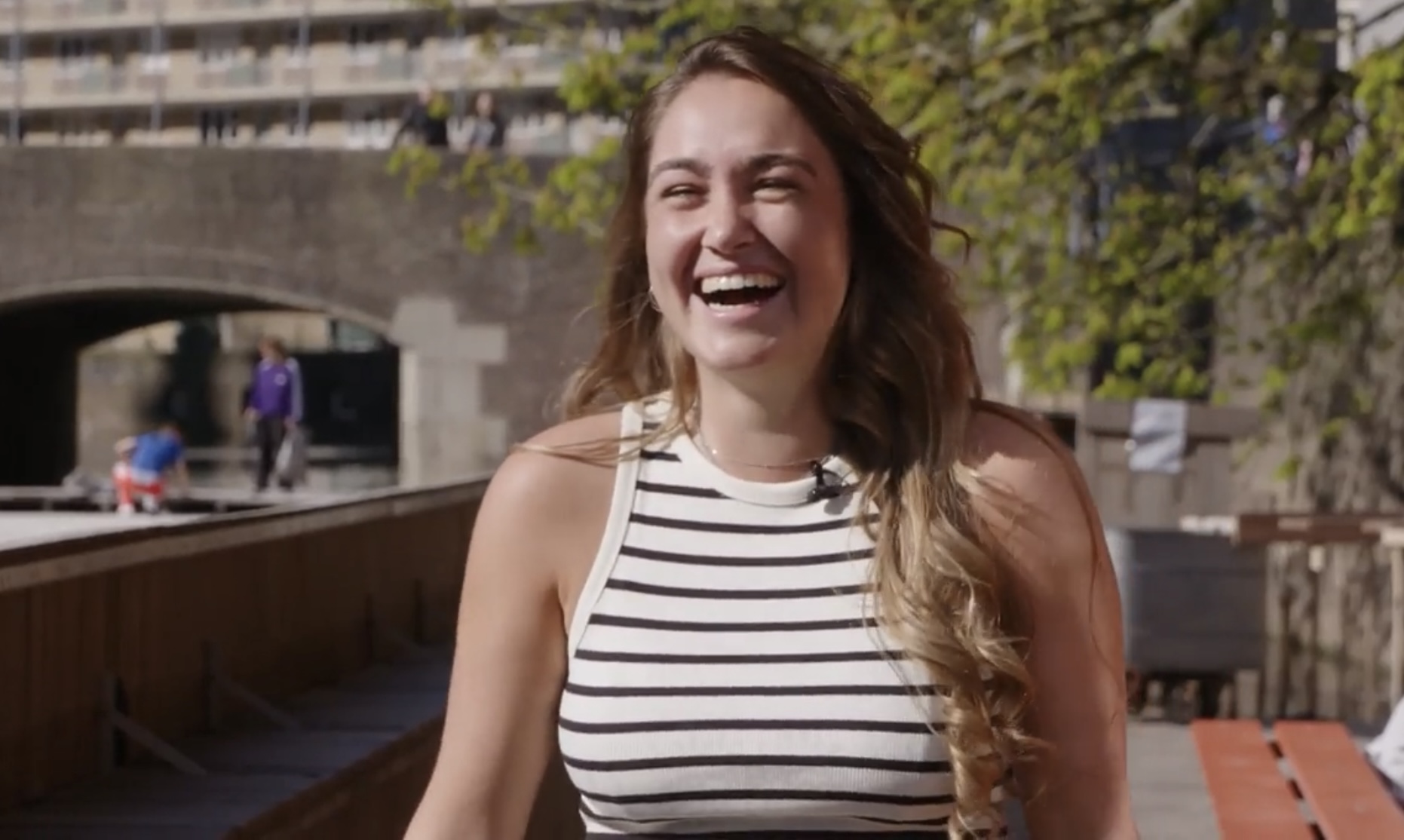 DUMPERT - Dumpert Daten met Manon!