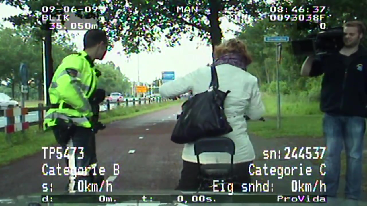 DUMPERT - Classic: Nuchtere Twent met crossmotor