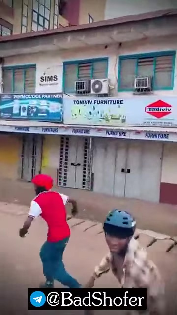 DUMPERT - Ff naar werk